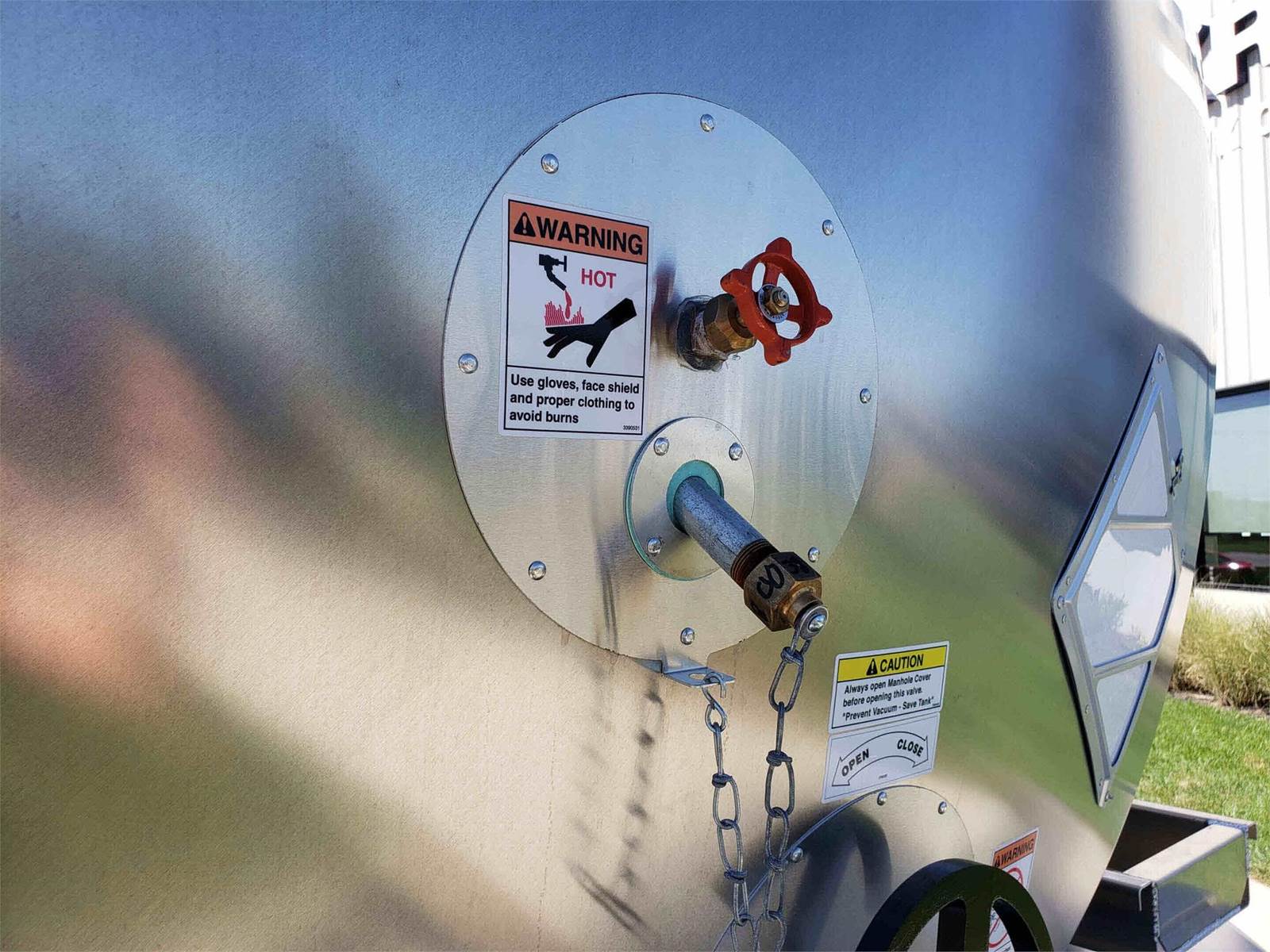 2025 Etnyre 7000 GALLON 500 DEGREE STEEL TANK W DISC BRAKES Asphalt ...