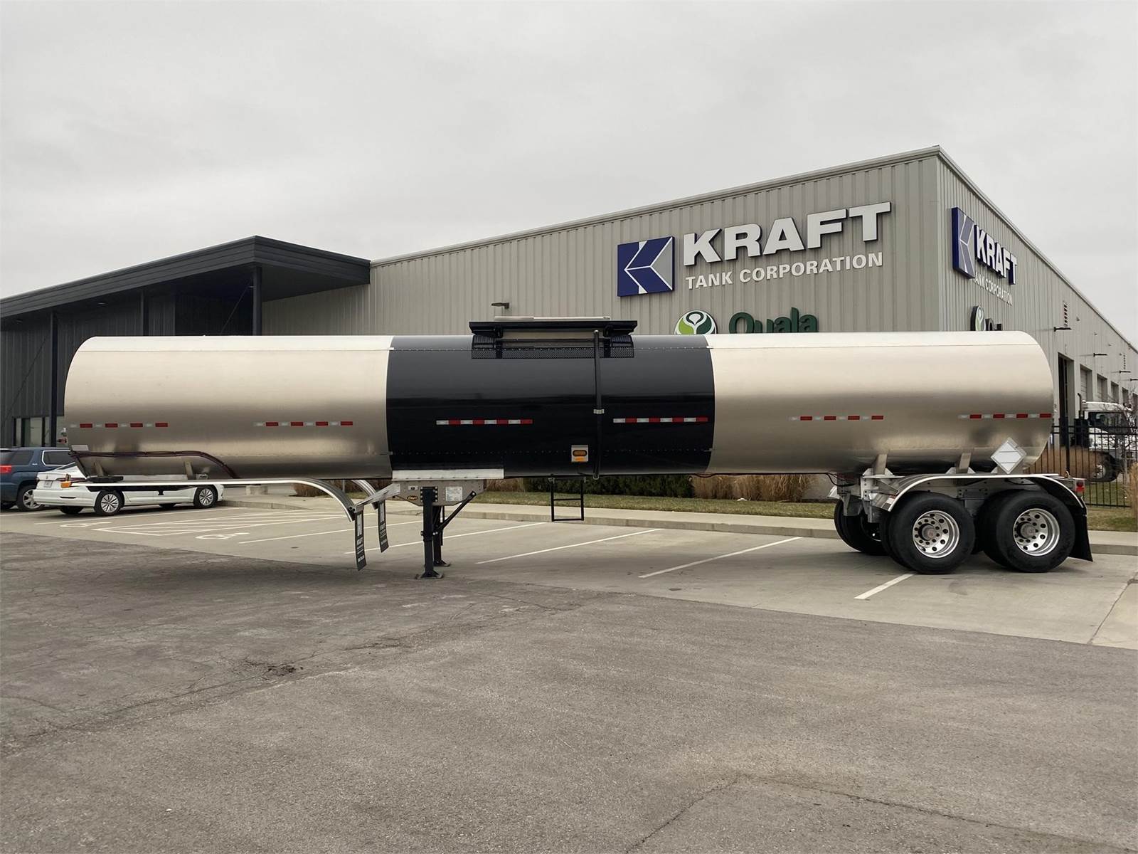 2025 Etnyre 7250 400 DEGREE HIGH TEMP ASPHALT W DISC BRAKES Asphalt ...