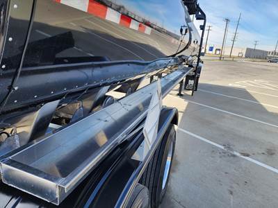 2025 Etnyre 7250 "BLACKED OUT" ALUMINUM ASPHALT TANK ON DISC Asphalt ...
