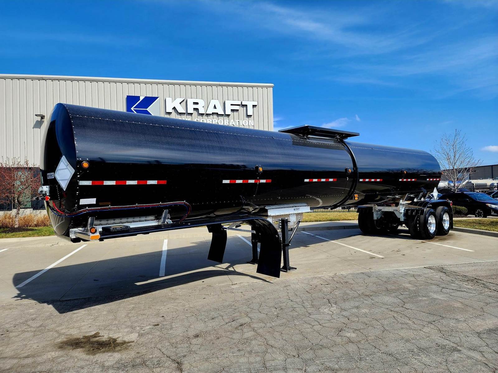 2025 Etnyre 7250 "BLACKED OUT" ALUMINUM ASPHALT TANK W DISC BR Asphalt ...