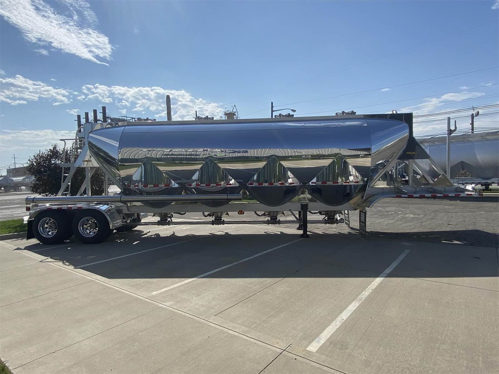 2024 J & L 1636 DRY BULK FOOD GRADE PNEUMATIC TRAILER Dry Bulk ...