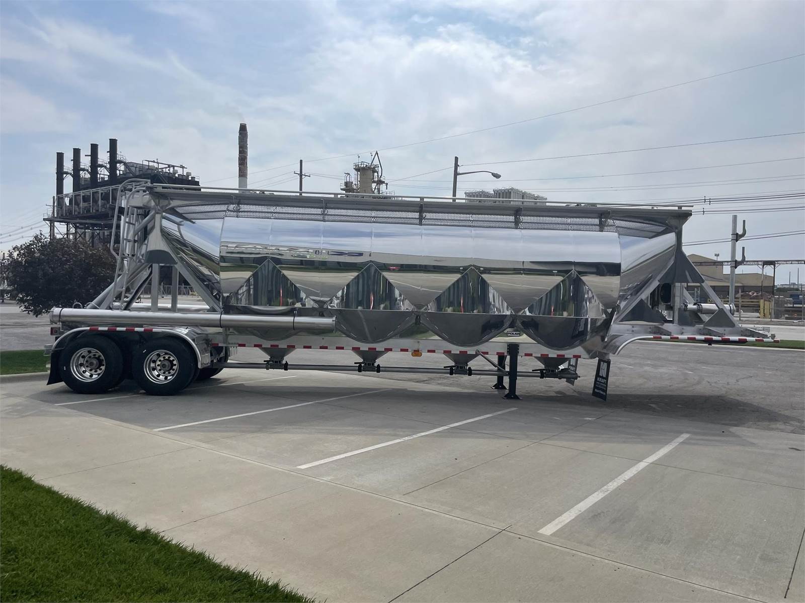 2024 J & L 1636 DRY BULK VACUUM TRAILER WITH DISC BRAKES Dry Bulk ...