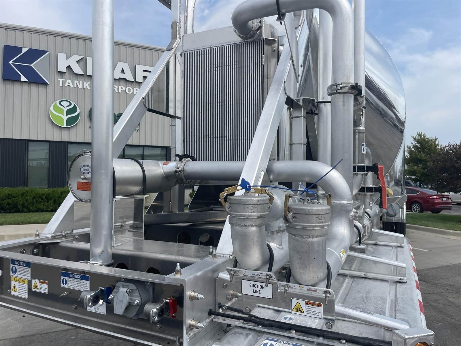 2024 J & L 1636 DRY BULK VACUUM TRAILER WITH DISC BRAKES Dry Bulk ...