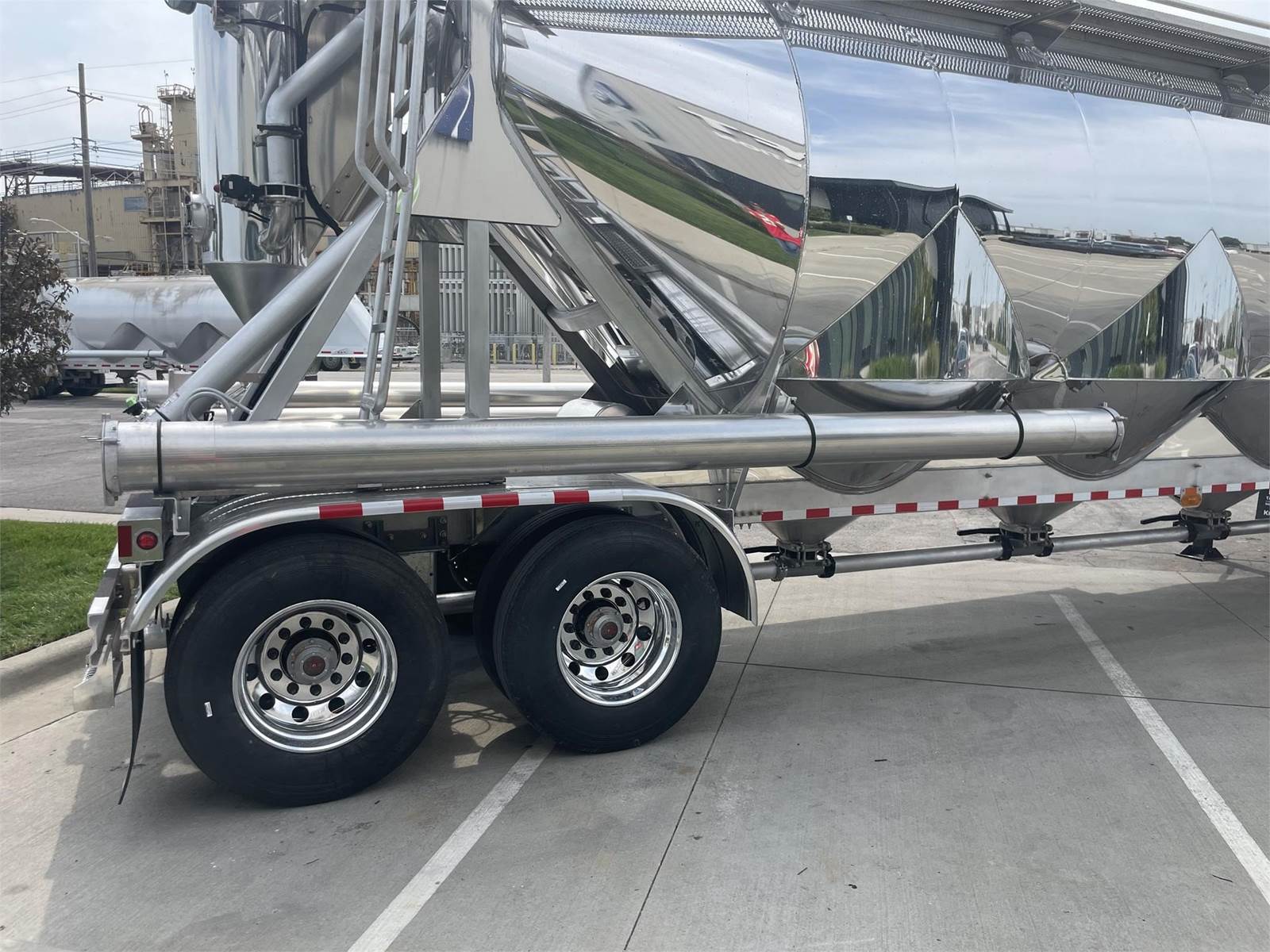 2024 J & L 1636 DRY BULK VACUUM TRAILER WITH DISC BRAKES Dry Bulk ...