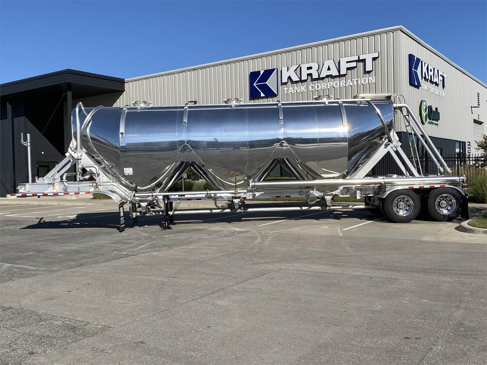 2024 Polar 1611 ULTRALIGHT FOOD GRADE DRY BULK TRAILER Dry Bulk ...