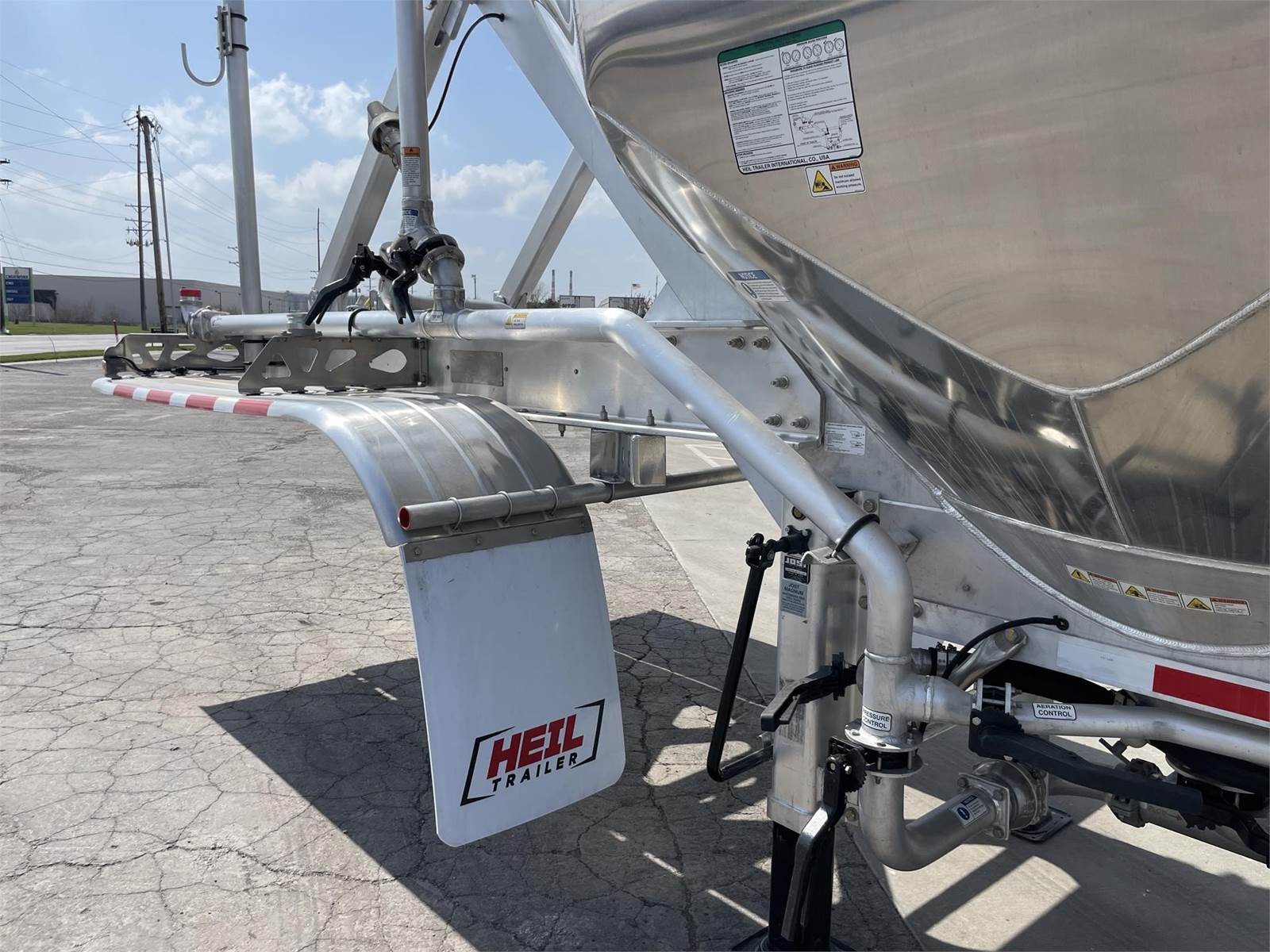 2024 Polar 940 LIGHTWEIGHT TWO HOPPER CEMENT TRAILER Dry Bulk ...