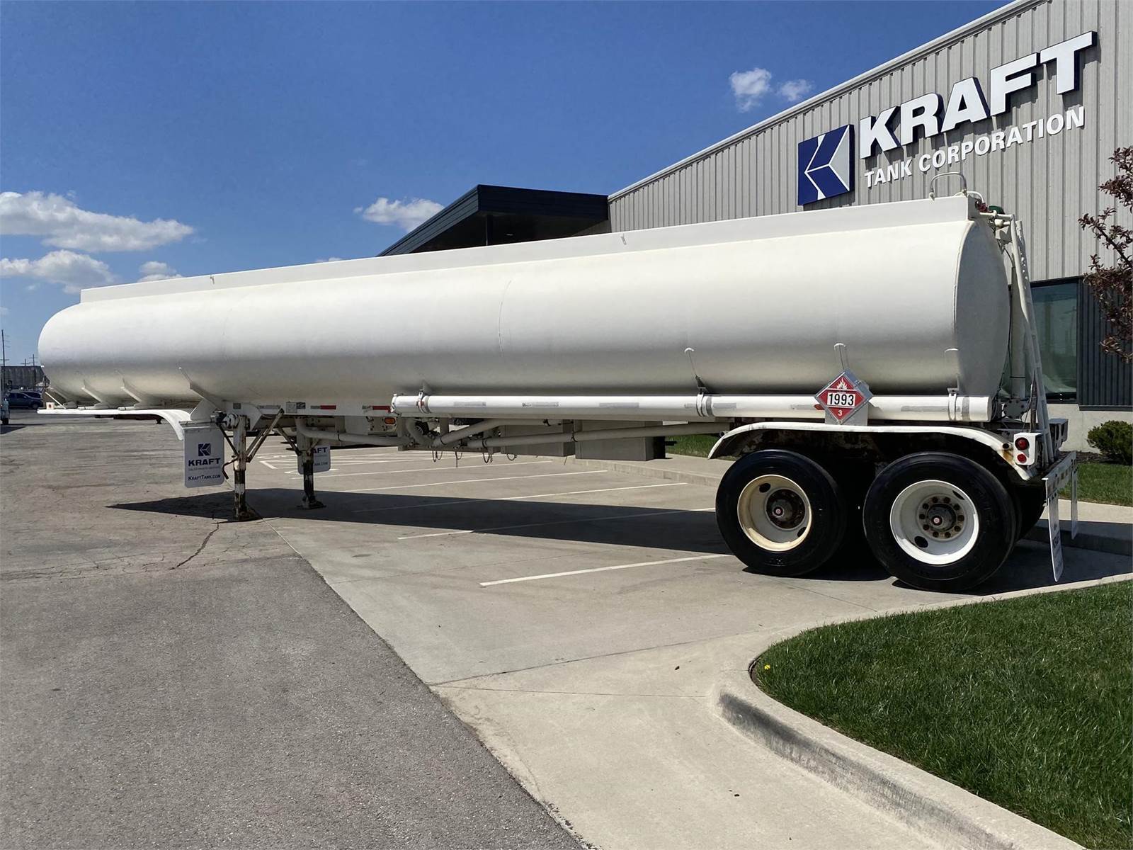 1984 Fruehauf 9400 GALLON X 4 COMPARTMENT AIR RIDE MC 306 TANK Fuel ...