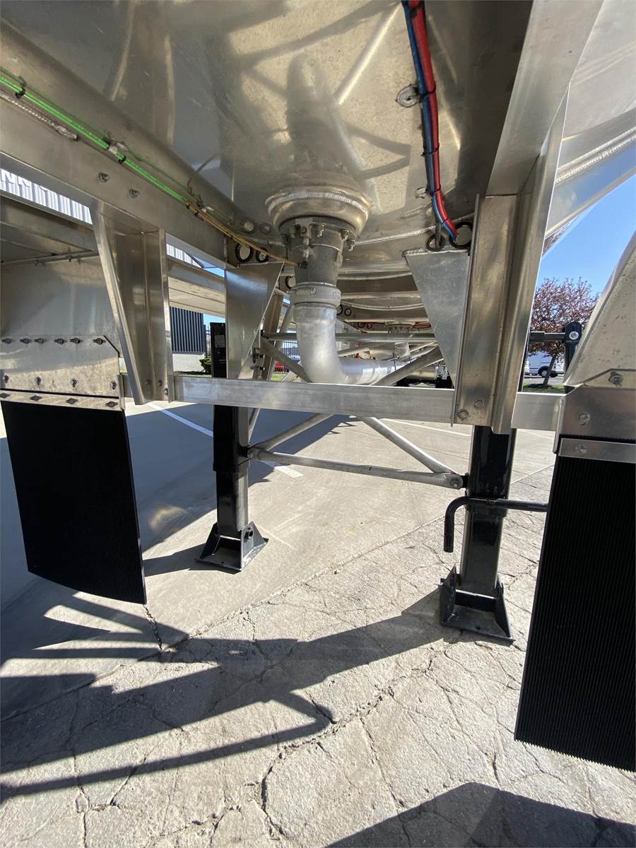 2024 Polar 9500 X 4 DOT 406 PETROLEUM TANK WITH DISC BRAKES Fuel Tanker ...