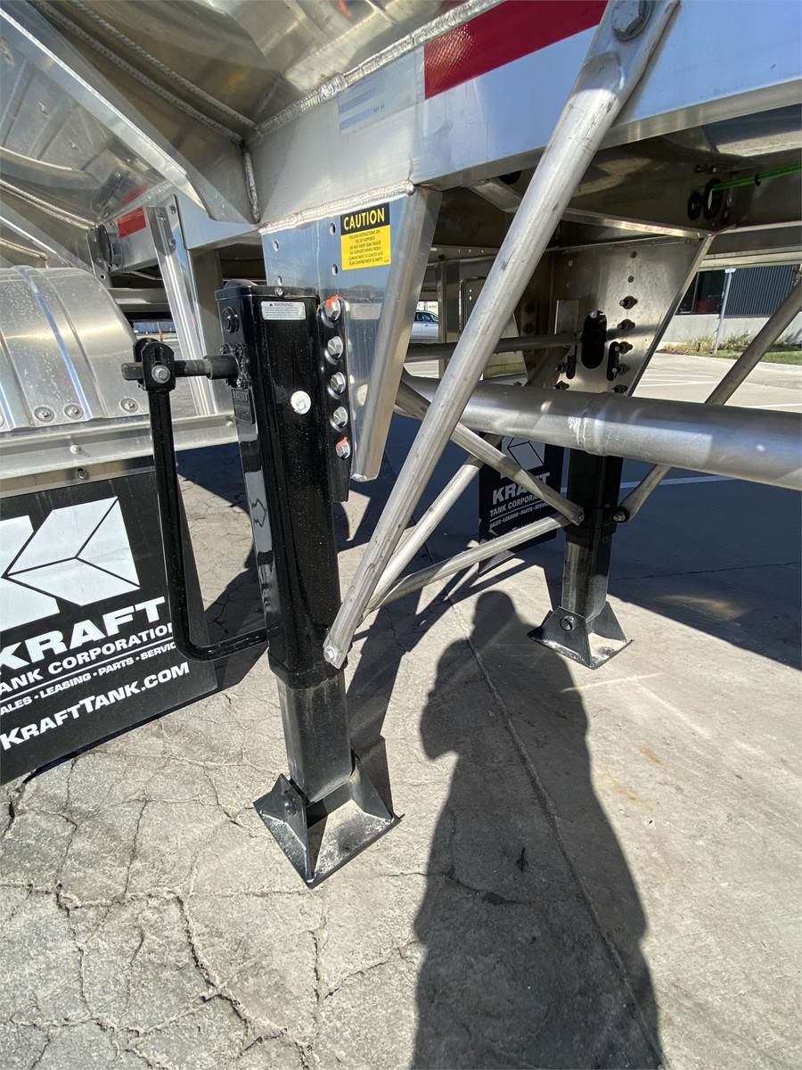 2024 Polar 9500 X 4 DOT 406 PETROLEUM TANK WITH DISC BRAKES Fuel Tanker ...