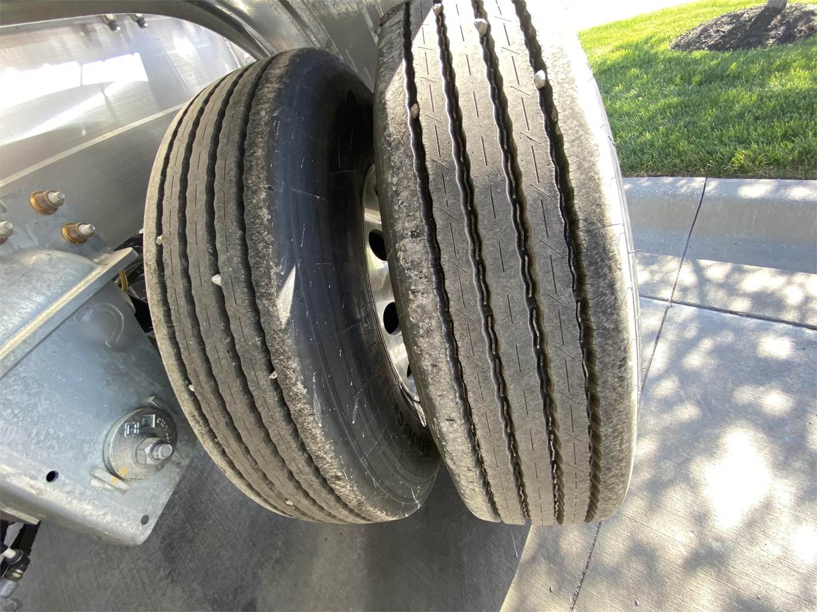 2024 Polar 9500 X 4 DOT 406 PETROLEUM TANK WITH DISC BRAKES Fuel Tanker ...