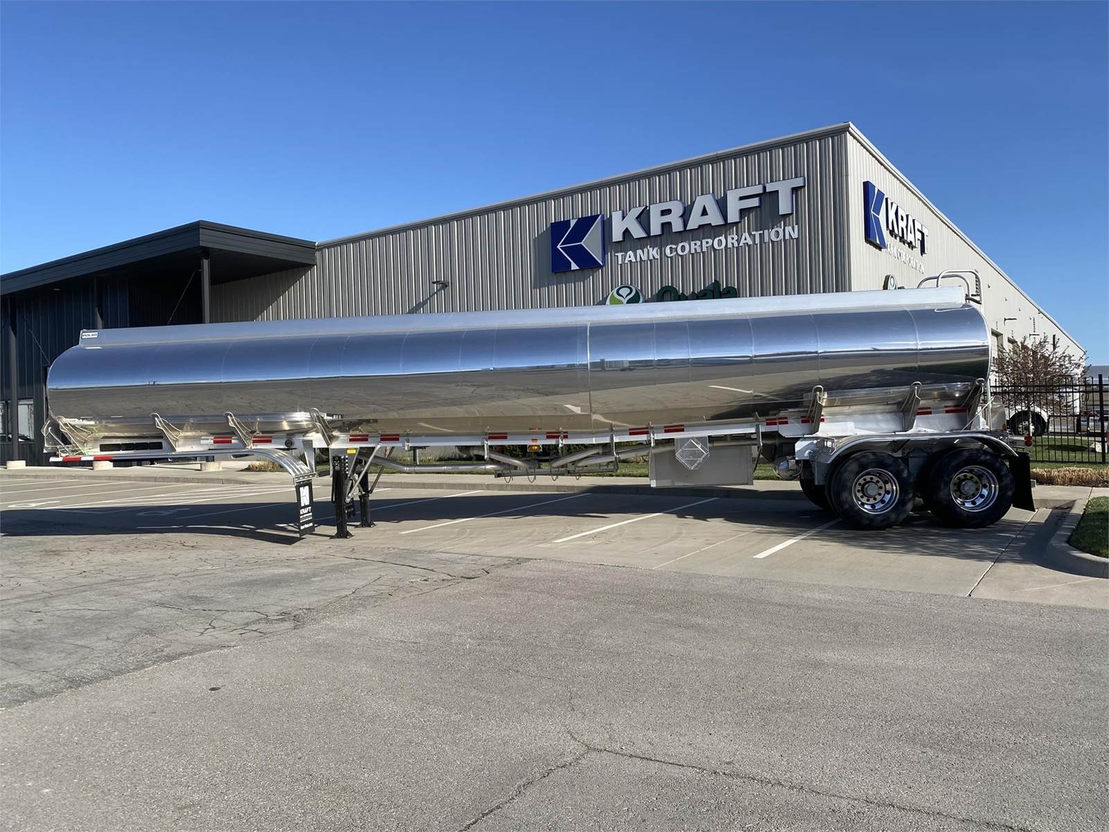 2024 Polar 9500 X 4 DOUBLE TAPER DOT 406 PETROLEUM TANK Fuel Tanker ...