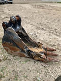 DBE 12" GP BUCKET, fits mini excavator --(LOCATED IN COLTON, CA) For ...