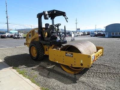 2017 Caterpillar CS44B Vibratory Soil Compactor For Sale, 2,715 Hours ...