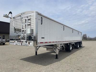 2027 Wilson Hopper | Pacesetter | Tri-Axle Hopper / Grain Trailer For ...