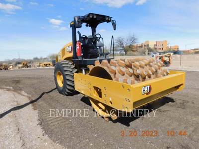 2022 Caterpillar CP54B Padfoot Roller Compactor For Sale, 712 Hours ...