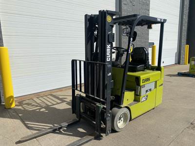 2015 Clark TMX25 Forklift For Sale, 2,501 Hours | Regina, SK, Canada ...