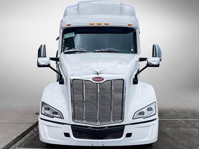 2024 Peterbilt 579 Sleeper Semi Truck - 80" Raised Roof Sleeper, Paccar 455HP For Sale, 35 Hours ...