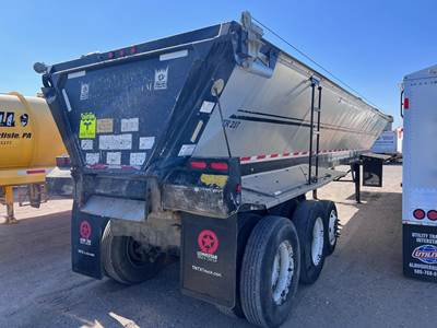 2017 Trail King TK LIVE BOTTOM ASPHALT BELT, TRI AXLE, AIR RIDE W Belt ...