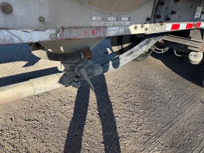 2006 Heil HEIL PNEUMATIC, 3 HOPPERS, AIR RIDE Dry Bulk / Pneumatic Tank ...