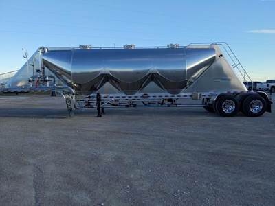 2026 MAC 1050 CU FT MAC PNEUMATIC, 3 HOPPERS, REAR DISCHARG Dry Bulk ...