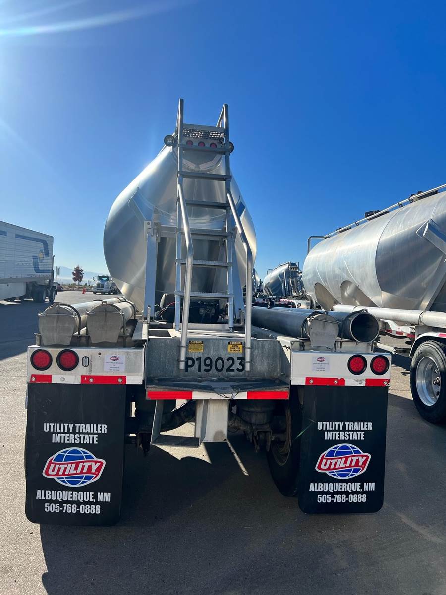 2019 Southern Welding 3 HOPPER 1,000 CU FT PNEUMATIC, REAR DISCHARGE ...