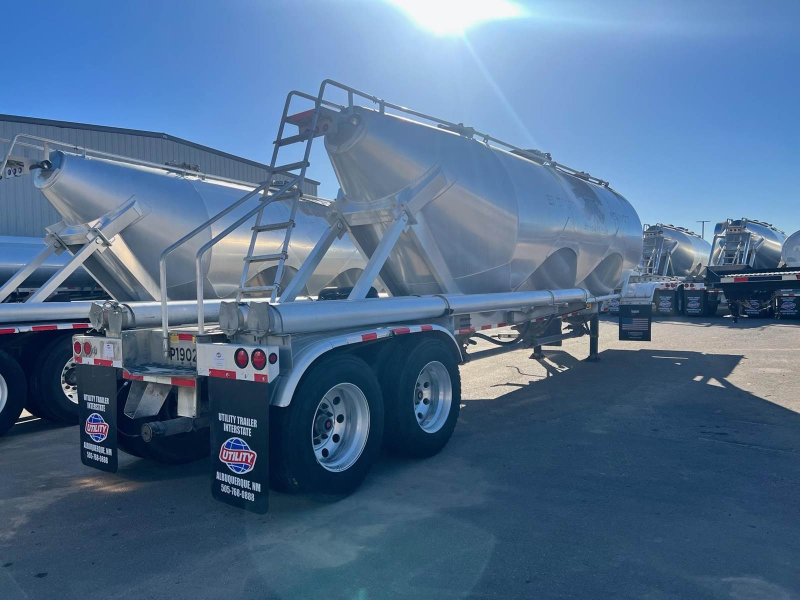 2019 Southern Welding 3 HOPPER CEMENT PNEUMATIC, REAR DISCHARGE, AIR ...