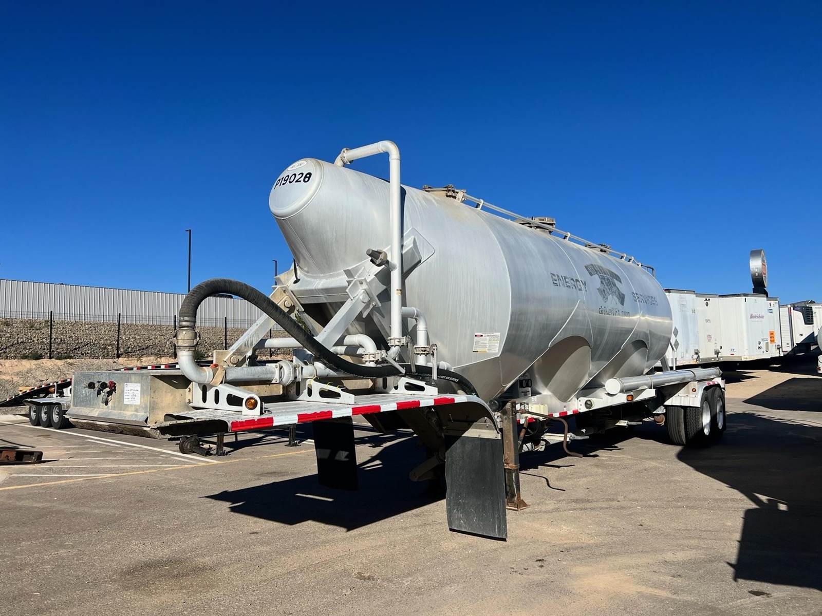 2019 Southern Welding 3 HOPPER CEMENT PNEUMATIC, REAR DISCHARGE, AIR ...