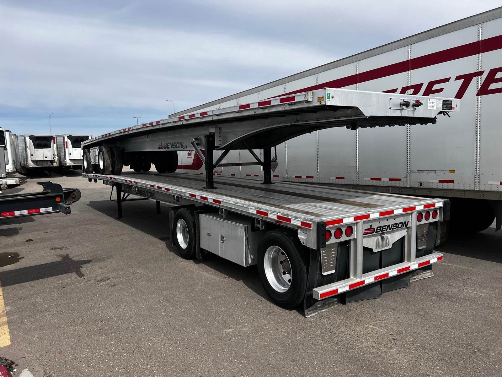2022 Benson 48x102 Aluminum Flatbed Trailer - Air Ride, Fixed Spread ...