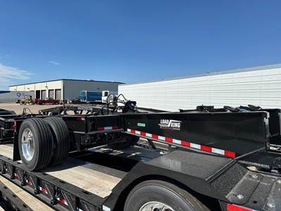 Load King 9' WIDE FLIP AXLE AND MECHANICAL STINGER, AIR RIDE Lowboy ...