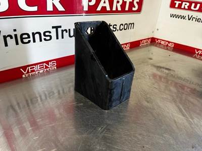 Kenworth T680 Bracket For Sale | Salt Lake City, UT | 101504 ...