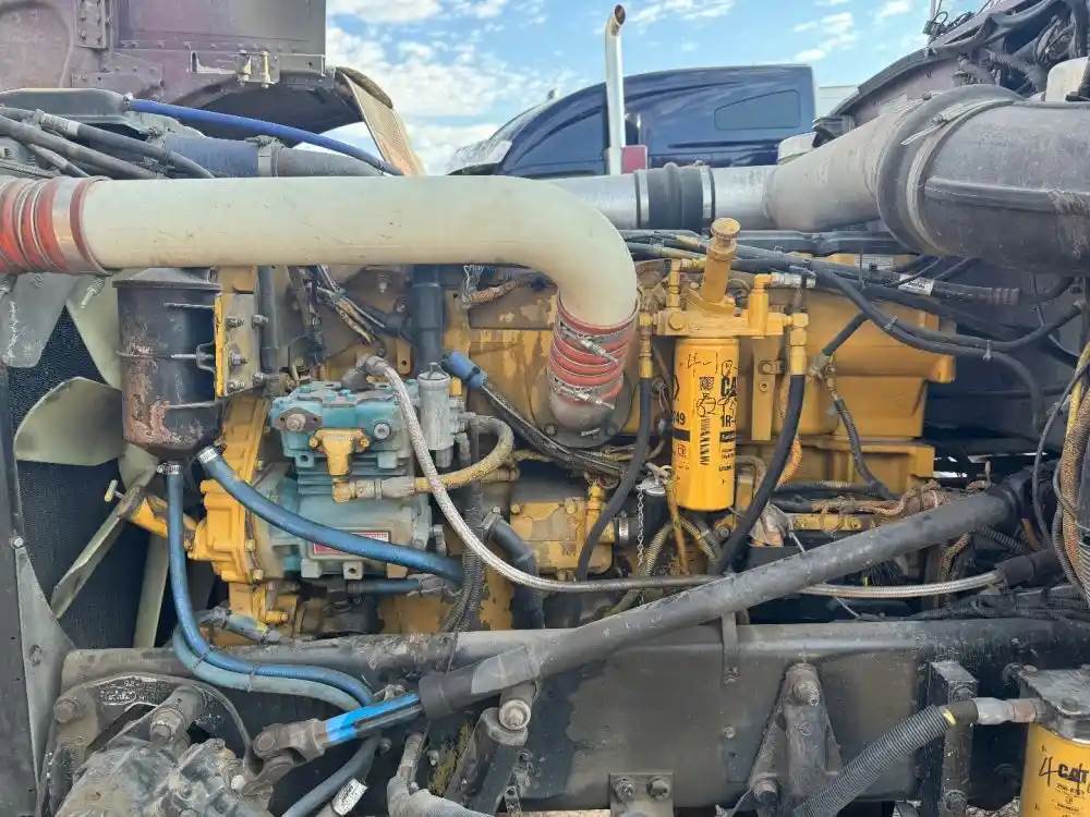 Caterpillar C15 Engine for a 2000 Peterbilt 379 For Sale | Ucon, ID ...