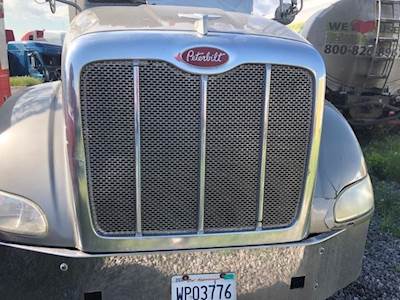Peterbilt Grilles For Sale | MyLittleSalesman.com