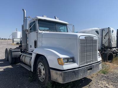 1993 Freightliner FLD120 Salvage Truck For Sale | Ucon, ID | 80420 ...