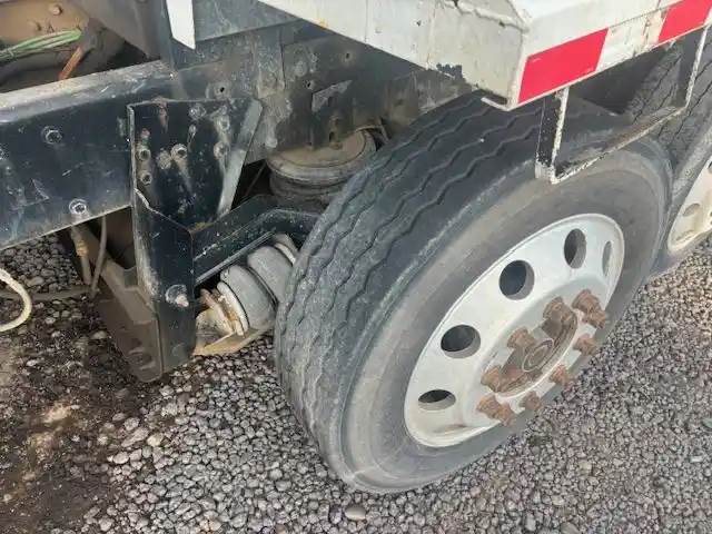 Watson & Chalin Tag / Pusher Axle for a 2008 Peterbilt 384 For Sale ...