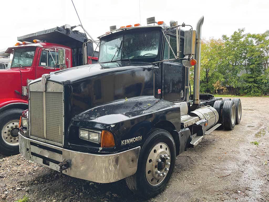 1989 Kenworth T600 Day Cab Truck - Caterpillar 475HP For Sale | South Sioux City, NE | 12951829 ...
