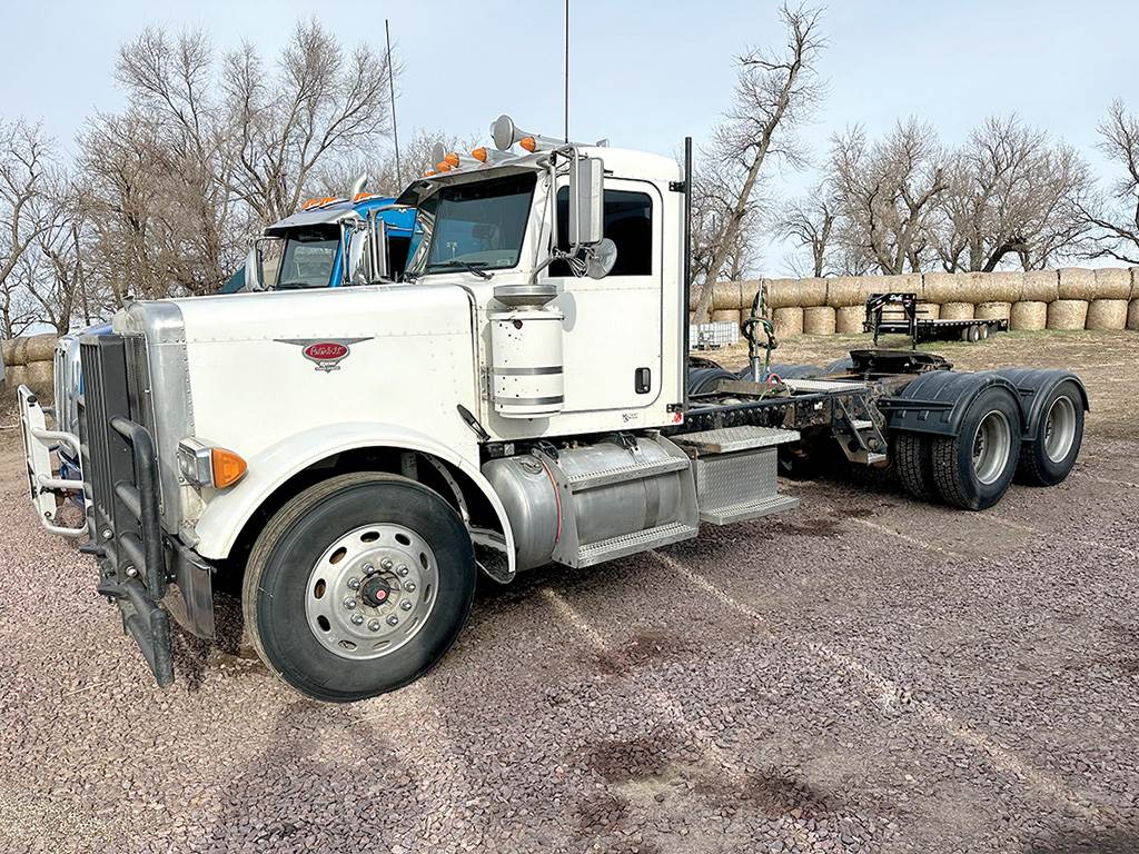 2007 Peterbilt 379 Day Cab Truck - Caterpillar 475HP For Sale | South ...