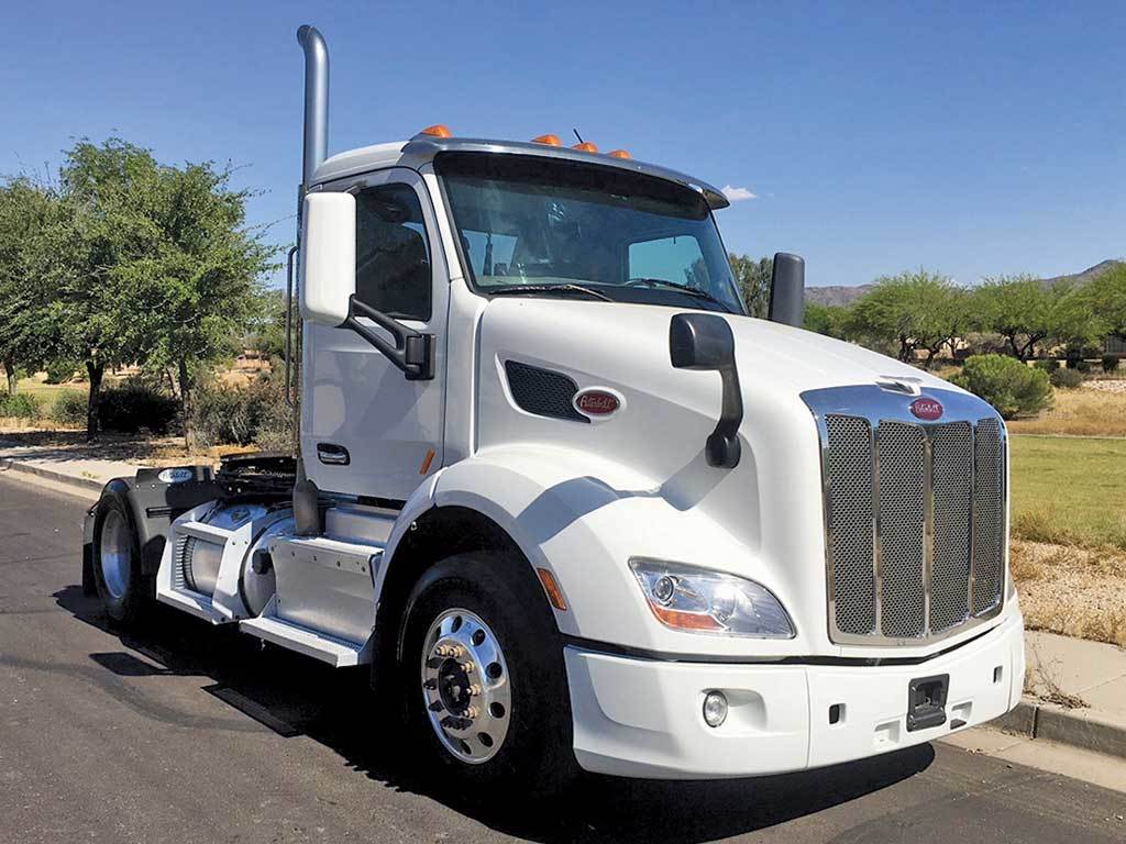 2016 Peterbilt 579 Day Cab Truck - Paccar 405HP For Sale | Las Vegas ...