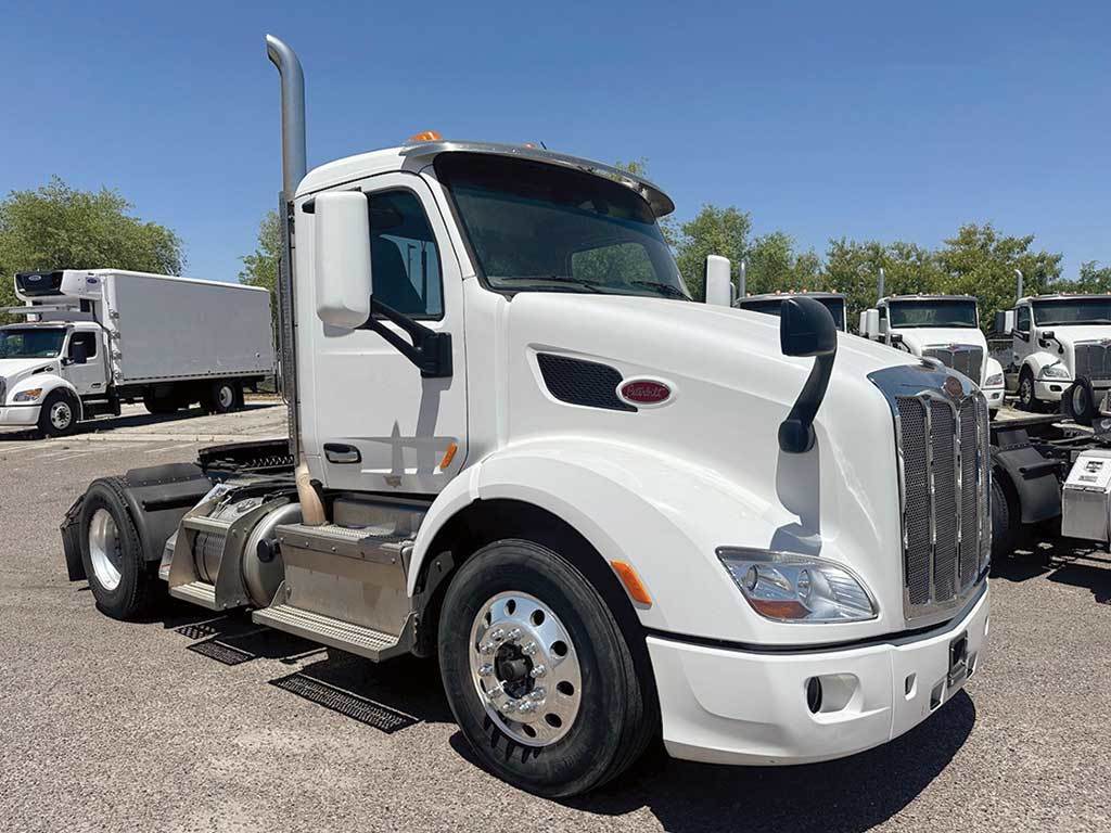 2017 Peterbilt 579 Day Cab Truck - Paccar 405HP For Sale | Las Vegas ...