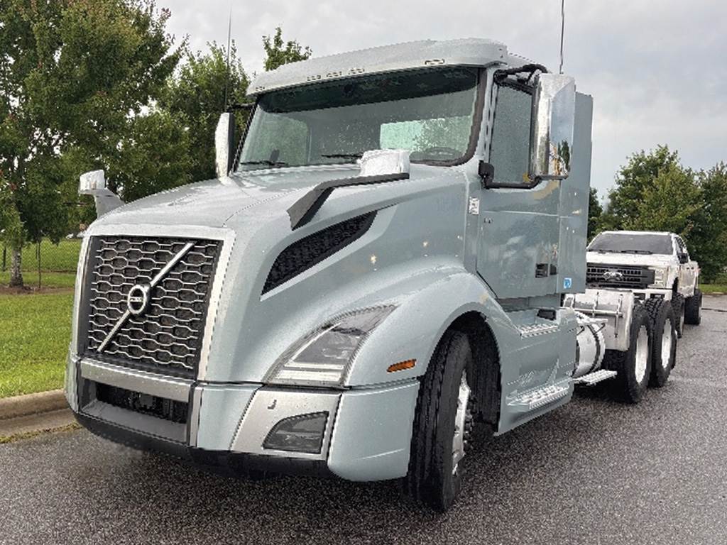 2020 Volvo VNL300 Day Cab Truck - D13 455HP For Sale | Houston, TX ...