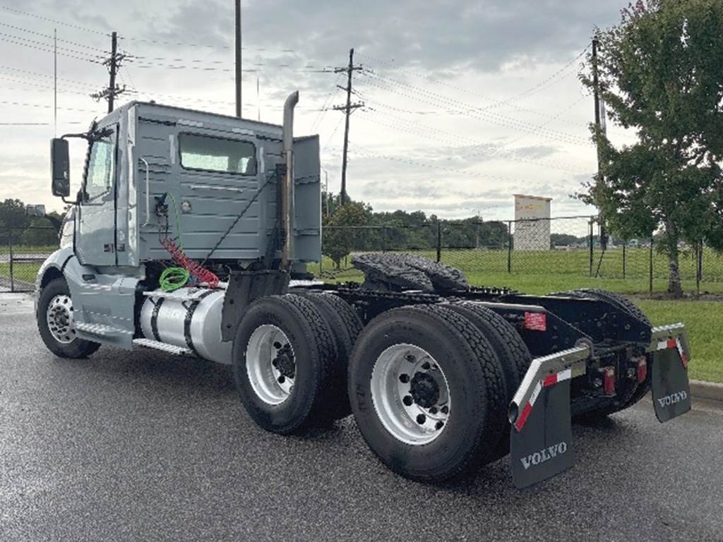 2020 Volvo VNL300 Day Cab Truck - D13 455HP For Sale | Houston, TX ...