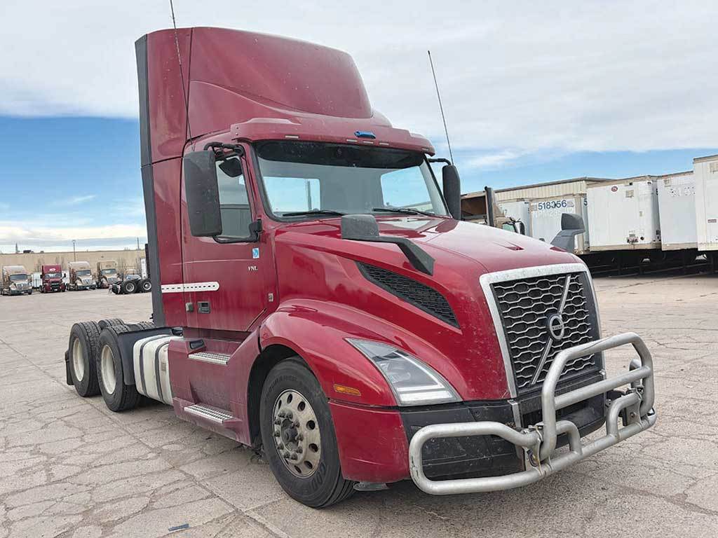 2022 Volvo VNL300 Day Cab Truck - D13 405HP For Sale | Peoria, IL ...