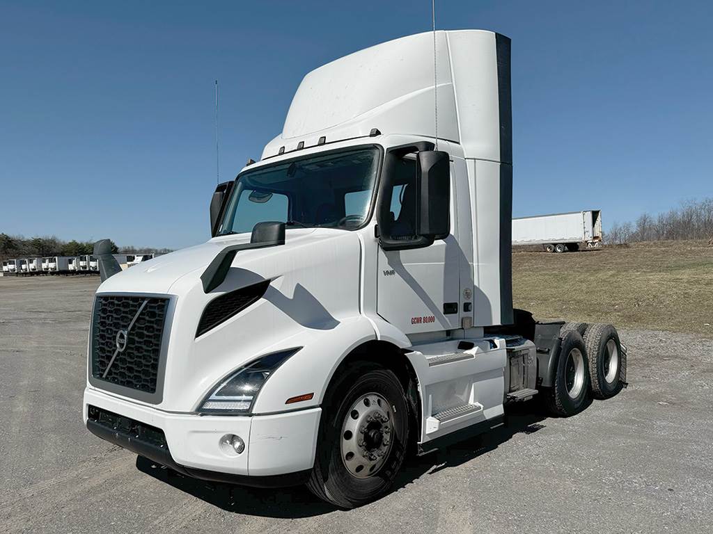 2019 Volvo VNR 300 Day Cab Truck - D13 425HP For Sale | Burgettstown ...