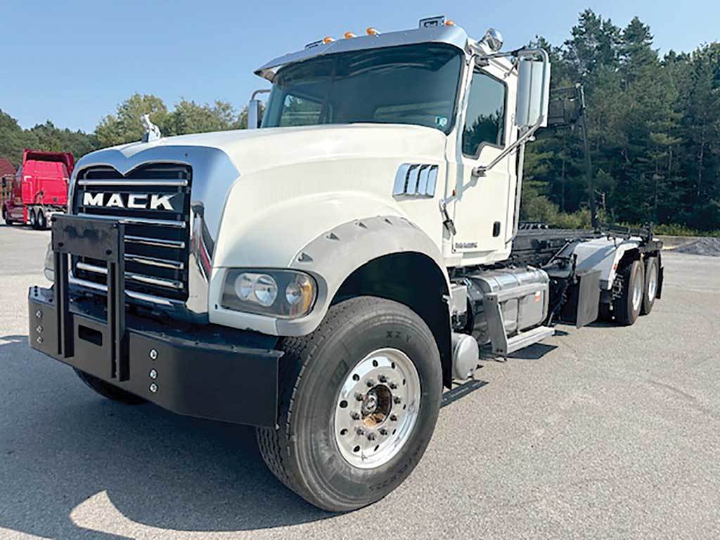 2013 Mack Granite GU713 Roll Off Truck - 455HP For Sale | Burgettstown ...