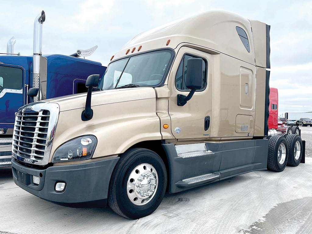 2015 Freightliner Cascadia 125 Evolution Sleeper Semi Truck - 72 ...