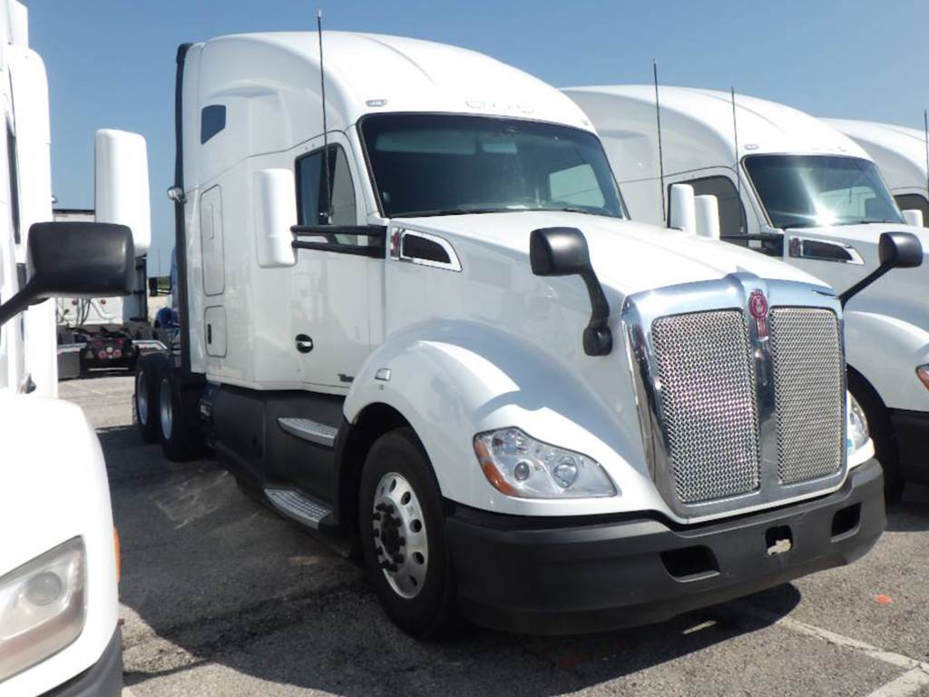 2016 Kenworth T680 Sleeper Semi Truck - 76" High-Roof, Cummins 400HP ...