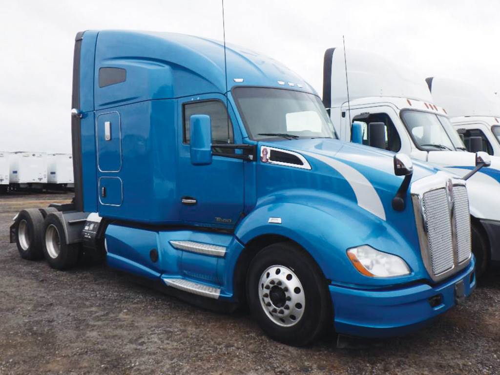 2016 Kenworth T680 Sleeper Semi Truck - 76" High-Roof, Cummins 400HP ...