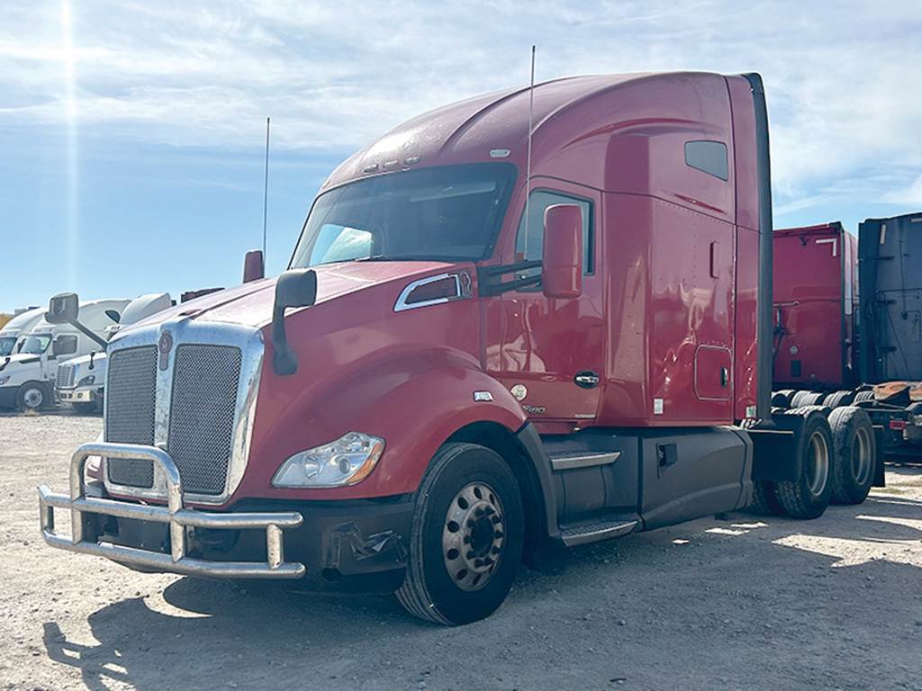 2017 Kenworth T680 Sleeper Semi Truck - 76" High-Roof, Paccar 455HP For ...