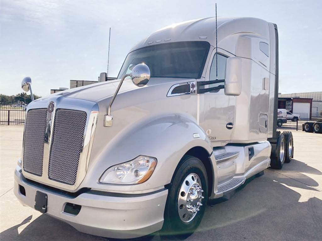 2019 Kenworth T680 Sleeper Semi Truck - 76" High-Roof, Paccar 455HP For ...