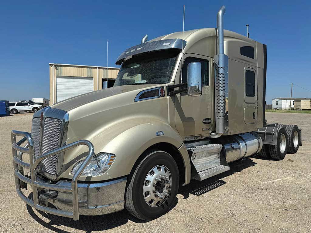 2022 Kenworth T680 Sleeper Semi Truck - 76" Mid-Roof, Paccar 510HP For ...