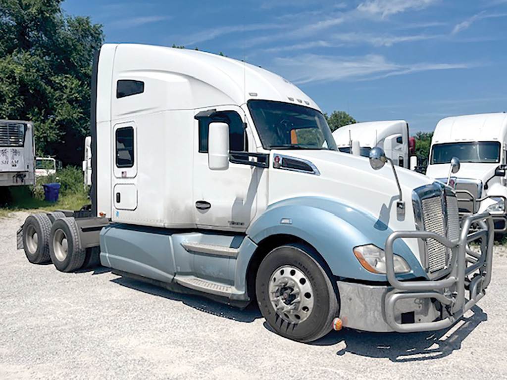 2016 Kenworth T680 Sleeper Semi Truck - 76" High-Roof, Cummins 485HP ...